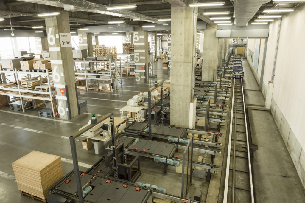 WMS・WCS・WESの違いは？それぞれの機能について解説 | 倉庫の自動化なら物流システムエンジニアリングの株式会社APT